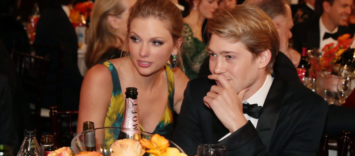 Taylor Swift Joe Alwyn Break Up After 6 Years Reports